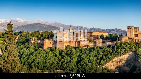 Views of Alhambra from the San Nicolás viewpoint, Granada, Spain Stock ...