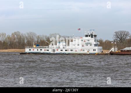 The barge tug Mary Evelyn passing Sullivan Slough in Des Moines County ...
