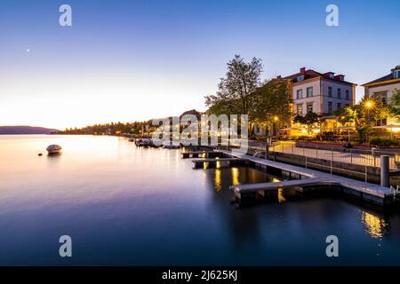 Germany, Baden-Wurttemberg, Uberlingen, Promenade stretching along ...