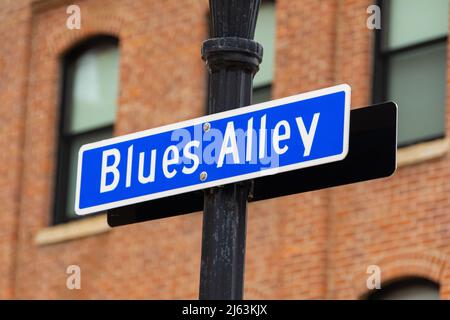 Blues Alley street sign with brick building background. Aurora ...