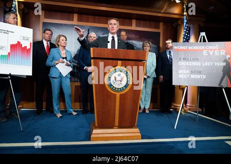 U.S. Sen. James Lankford, left, and his wife Cindy Lankford, right ...