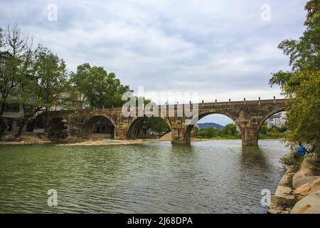 Yang river ancient dwellings Stock Photo - Alamy