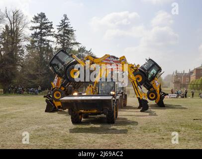 JCB Dancing Diggers display team - heavy machinery showing what it can ...