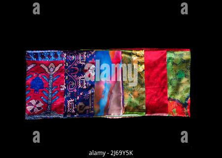 colorful Azerbaijani, Turkish Oriental beautiful scarves with pictures ...