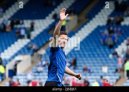 Sam Hutchinson #5 of Sheffield Wednesday waves to fans Stock Photo - Alamy