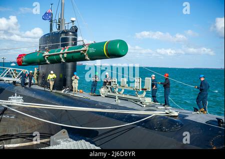 PERTH, Australia (April 28, 2022) – Sailors assigned to the Los Angeles ...