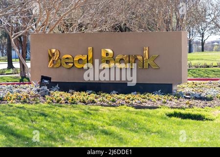 Beal Bank’s sign at its headquarters in Plano, Texas, USA Stock Photo ...