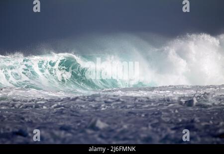 Pipe wave, Oahu, Hawaii Stock Photo - Alamy