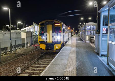 Scotrail class 158 train 158718 at Tweedbank railway station at the end ...