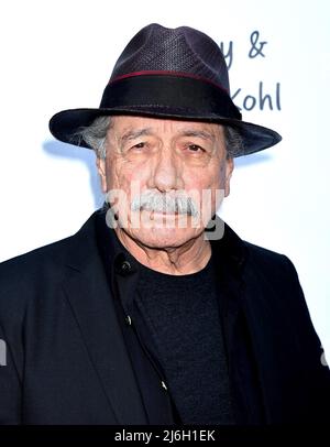 George Lopez, Edward James Olmos Eva Longoria hosts Padres Contra El ...