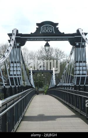iron briudge Stapenhill Staffordhsire UK Stock Photo - Alamy
