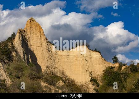Melnik Earth Pyramids, Bulgaria Stock Photo - Alamy