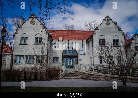 The Adamson Estate, which forms the eastern boundary of the Port Credit ...