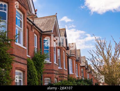 Typical British red brick terraced houses in West London Stock Photo ...
