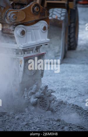 Operations actively working on dewatered Lock 15 Stock Photo - Alamy