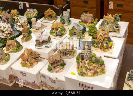Lilliput Lane models on display for sale at auction, Campsea Ashe ...