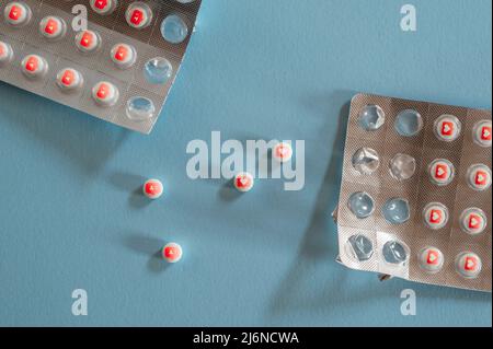 Pills with social media symbols Stock Photo - Alamy