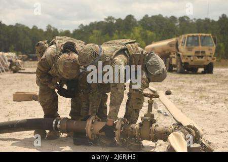 Soldiers of the 135th Quartermaster Company, 87th Division Sustainment ...