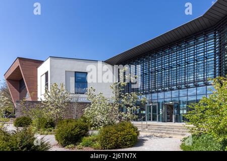 Public Library, Brecknock Museum & Art Gallery, Watton Gate, Brecon ...
