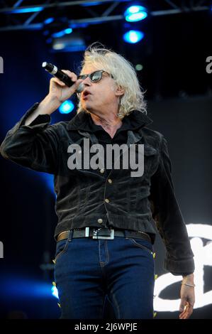 Sir Bob Geldof Lead singer of The Boomtown Rats performs live on stage ...