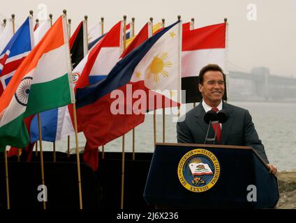 Sept. 27, 2006 - Hollywood, California, U.S. - K50019EG.SIEGFRIED AND ...