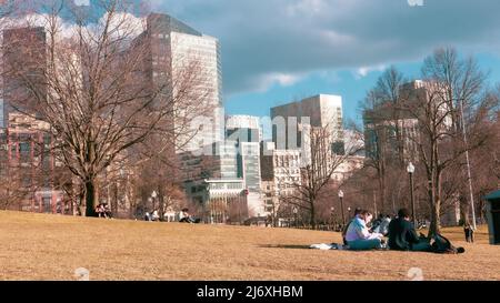 Families and Students relax on Boston Common Stock Photo - Alamy