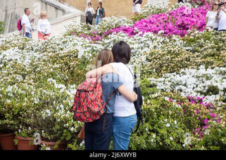 Two women embrace on the Spanish Steps in Rome (Photo by Matteo Nardone ...