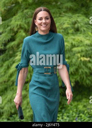 London UK 04 May 2022 08 Gallery ,by Max Hembrow ,Two reclining figures ...