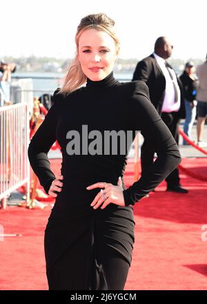 Rachel McAdams walking on the red carpet at the global premiere of "Top ...