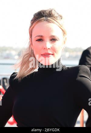 Rachel McAdams walking on the red carpet at the global premiere of "Top ...