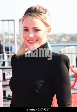 Rachel McAdams walking on the red carpet at the global premiere of "Top ...