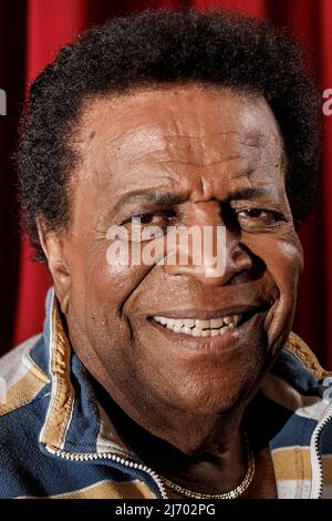04 May 2022, Berlin: Roberto Blanco as André Koffi (l), entertainer ...