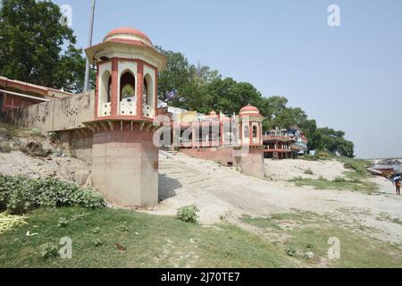 Guptar Ghat or Narayan Ghat along the Ganges. Civil Lines, Kanpur ...