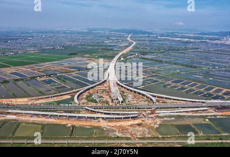 (220505) -- ZHUHAI, May 5, 2022 (Xinhua) -- Aerial photo taken on May 5 ...