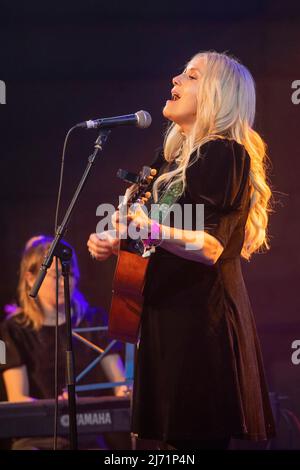 Heidi Talbot Irish folk singer and songwriter playing at the Shetland ...