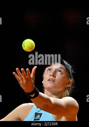 Elena Rybakina Kaz, Aktion, Porsche Tennis Grand Prix, Porsche-Arena ...