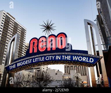 Reno Nevada welcome sign Stock Photo - Alamy