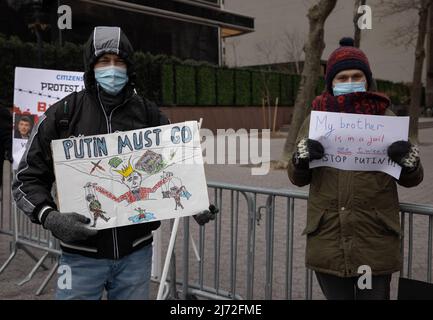 Russian President Vladimir Putin and President of the United Arab ...