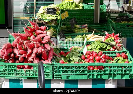 BASEL, SWITZERLAND - APRIL 1, 2022: Farmer's Market on Marketplatz ...