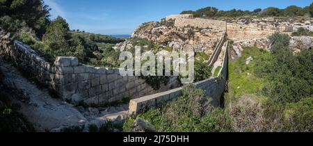 Victoria lines fortifications on Malta island ("The Great Wall of Malta ...