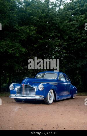 1941 Buick mild custom classic American car Stock Photo - Alamy
