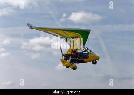 Pegasus Quik flexwing microlight aircraft at Shobdon airfield ...