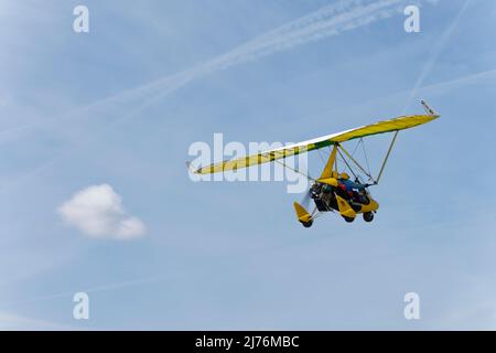 Pegasus Quik flexwing microlight aircraft at Shobdon airfield ...