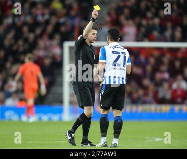 Referee Matthew Donohue Stock Photo - Alamy