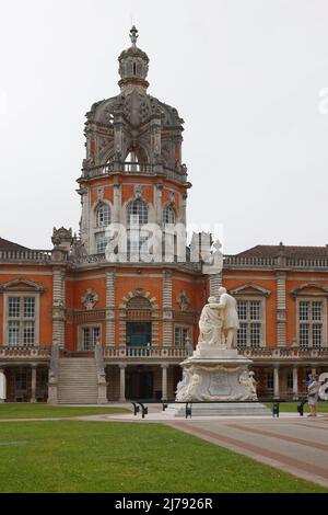 NEW ENGINEERING BUILDING, LONDON, UK Stock Photo - Alamy