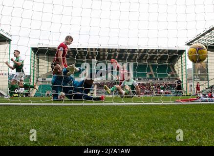 Aberdeen goalkeeper Joe Lewis Stock Photo - Alamy