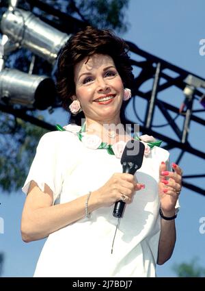 Annette Funicello photographed at at Knott's Berry Farm in 1987 Credit ...
