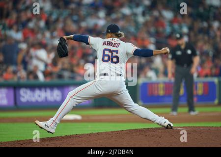 May 7 2022: Houston pitcher Ryne Stanek (45) throws a pitch during the ...