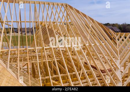 The construction work of the newly built roof of the Philippe Chatrier ...