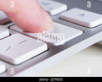 Keyboard with DELETE Button Stock Photo - Alamy